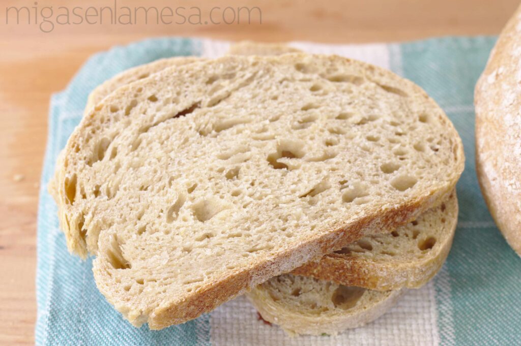 PAN CON MASA MADRE VERMONT - Migas en la mesa