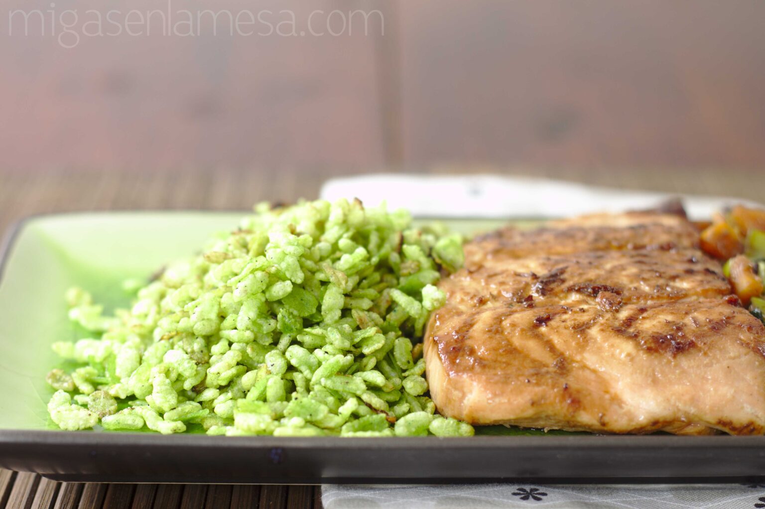 SALMÓN MARINADO CON MISO Y ARROZ VERDE VIETNAMITA [Arroz verde ...